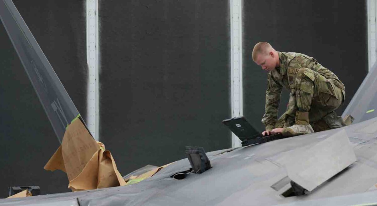 Maintaining F-22 stealth capabilities | Niceville.com